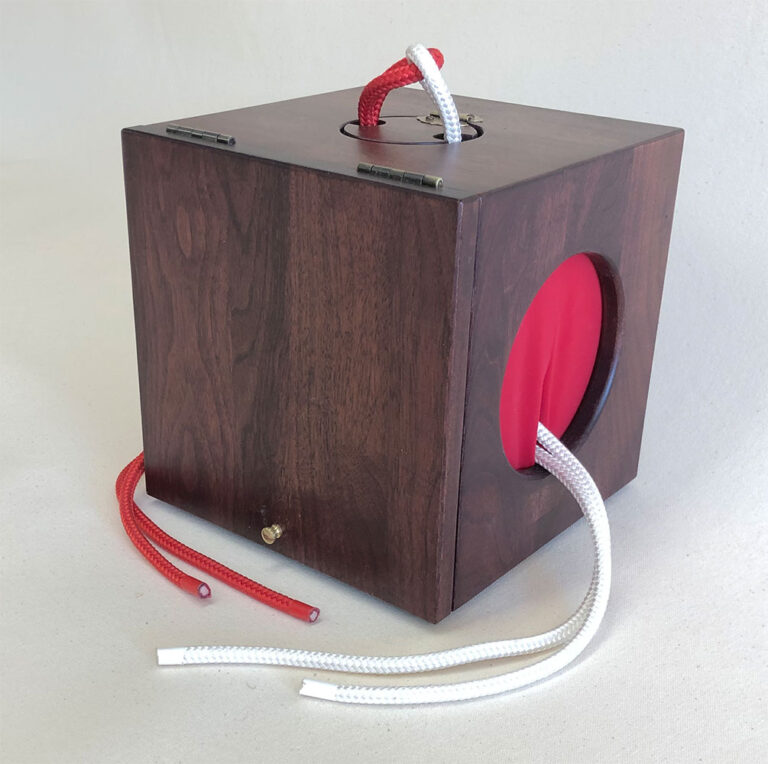 HOME - The Magic Apple